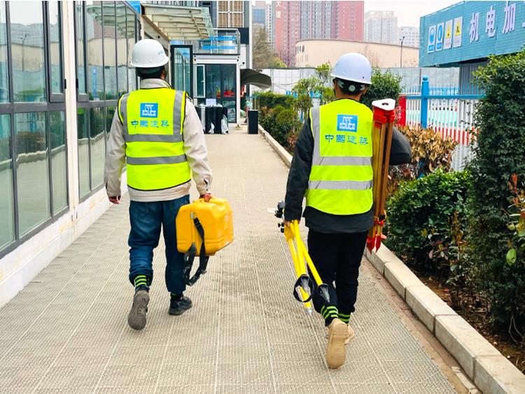 抢进度 保质量 中建五局三公司西北公司西安国际文化商业中心项目施工一线建设忙 - 陕西省建筑业协会